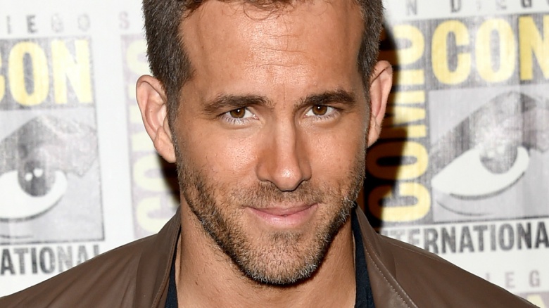 Ryan Reynolds in early talks for Rainbow Six film